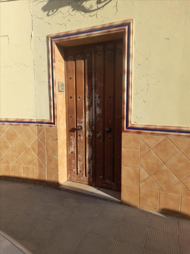 Edificio residencial en venta - Avenida del Pantano, 170, 41530 Morón ...